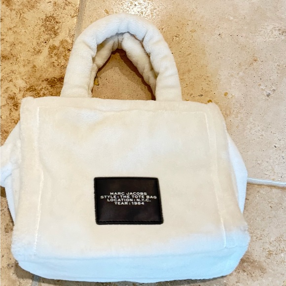 Marc Jacobs | Bags | Marc Jacobs White The Terry Small Tote | Poshmark
